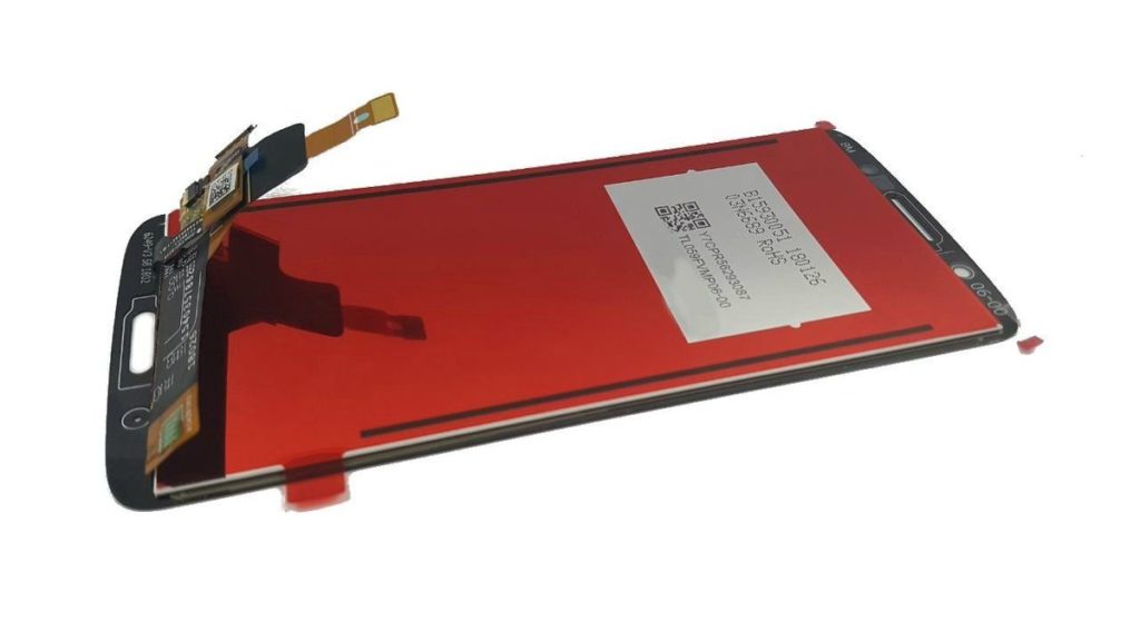 Moto G6 Plus Display Panel’s Leaked Photos Confirm New Design - Gizmochina