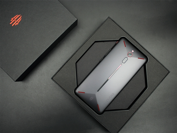 Nubia Red Magic Gaming Phone Unboxing: We Just Can't Help Loving The ...