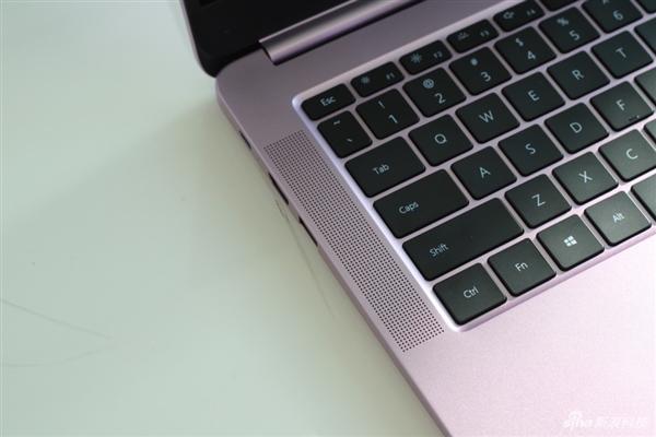 Here is Honor's First Laptop, The Honor MagicBook in Pictures - Gizmochina