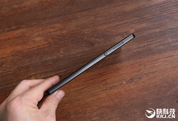 Check out the 1TB Storage-Packing Smartisan R1 Hands on Pictures ...