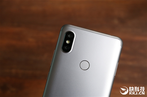 Xiaomi Redmi S2 Unboxing Pictures Show Off Its Mi 6X-Like Design ...