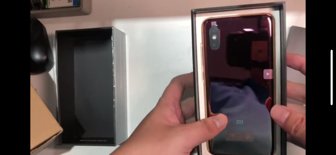 Xiaomi Mi 8 Screen Fingerprint Edition unboxing images leaked, and ...