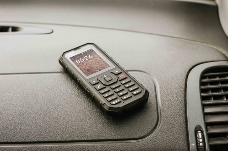 CAT B35 rugged feature phone launched with KaiOS, Google apps and 4G ...