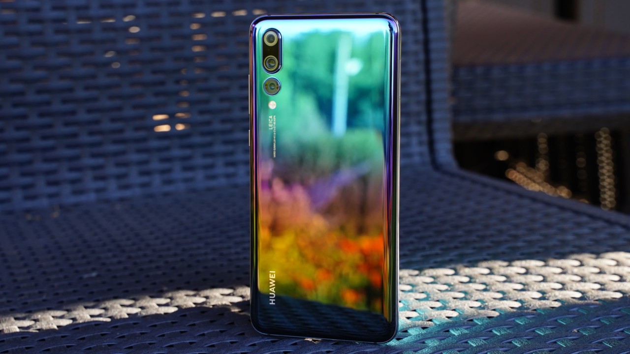 Huawei P20 Pro Morpho Aurora Review - The Next Level Gradient Color ...