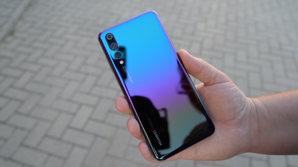 Huawei P20 Pro Morpho Aurora Review - The Next Level Gradient Color ...