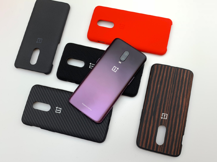 OnePlus 6T Thunder Purple gradient hue in pictures: Likely the first of ...