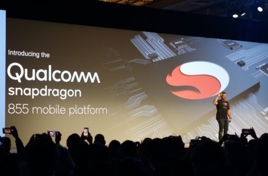 Qualcomm debuts world's first 3D Ultrasonic in-display fingerprint ...