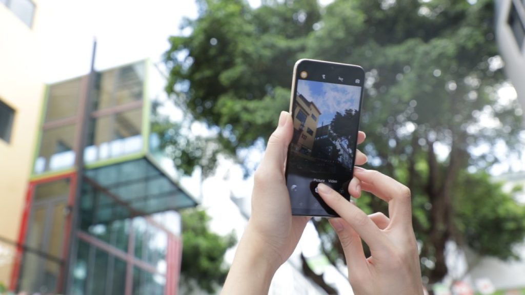 UMIDIGI One Max Hands-on video appears: Looks impressive! - Gizmochina