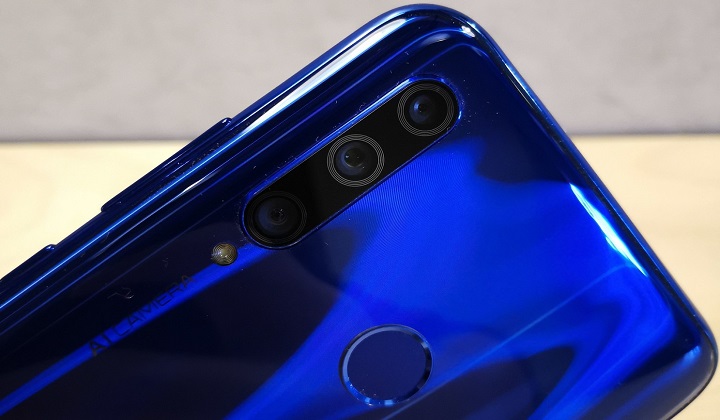 Specs and live images of triple camera toting Honor 10i surface ...