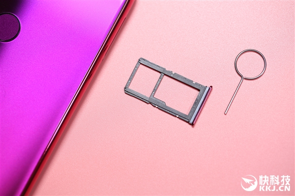 Redmi Note 7 Pro Hands on pictures: A Redmi Note 7 with a powerful ...