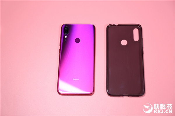 Redmi Note 7 Pro Hands on pictures: A Redmi Note 7 with a powerful ...