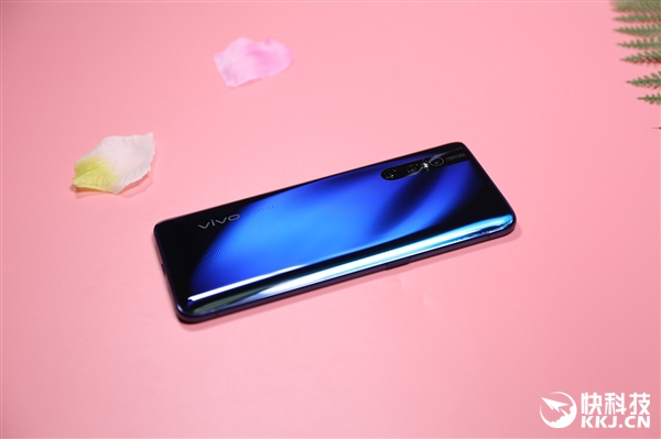 Vivo X27 Hands On Pictures: Fullscreen pop-up camera design on a ...