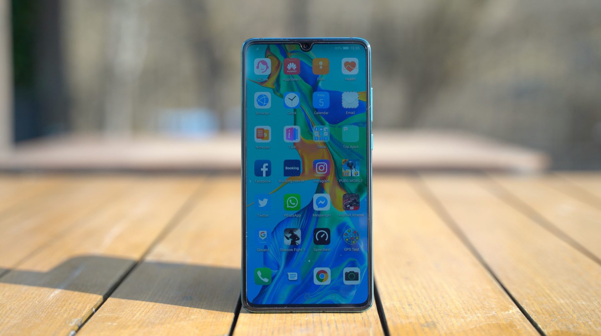 Huawei P30 Review - Better Than the P30 Pro? - Gizmochina