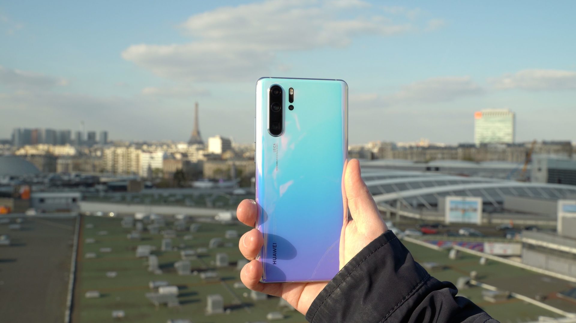 Huawei P30 Pro has a solid build quality, survives a series of physical ...