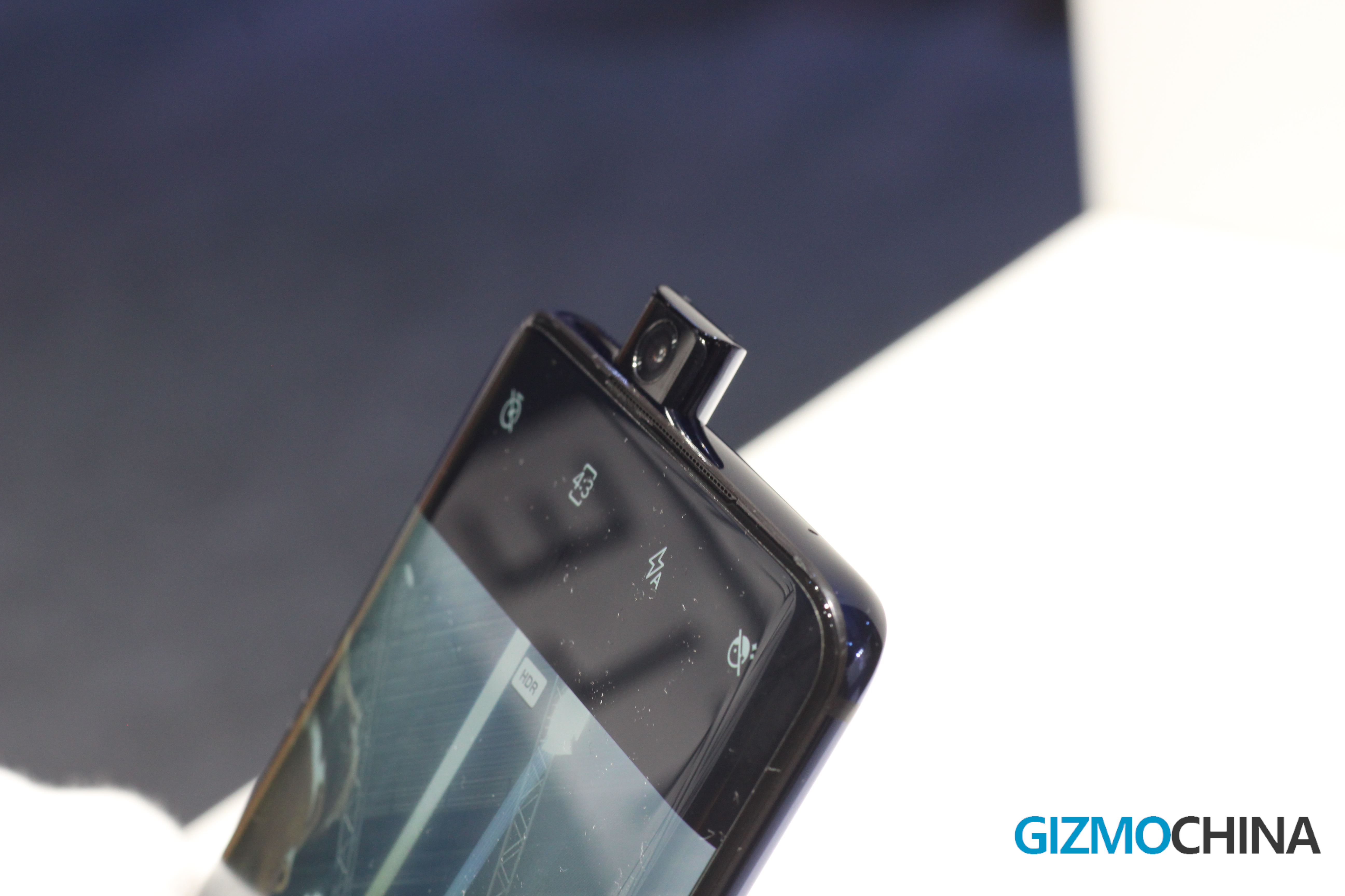 OnePlus 7 and OnePlus 7 Pro hands-on photos gives us a closer look at ...