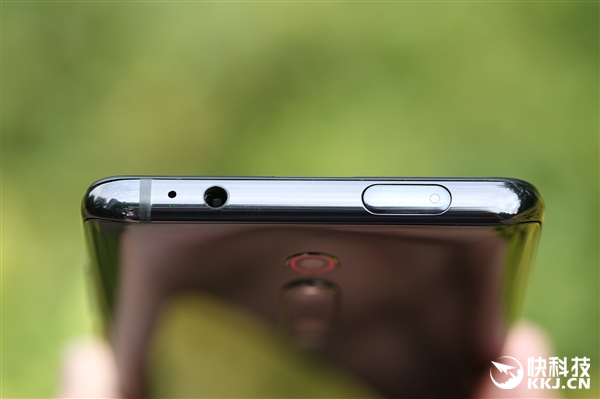 Redmi K20 Pro Hands On Pictures: Redmi's first flagship phone is a cost ...