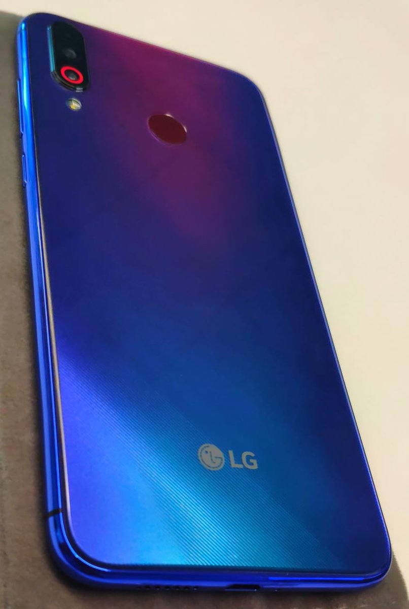 Live photo of the LG W Series smartphone leaks, no earphone jack in ...