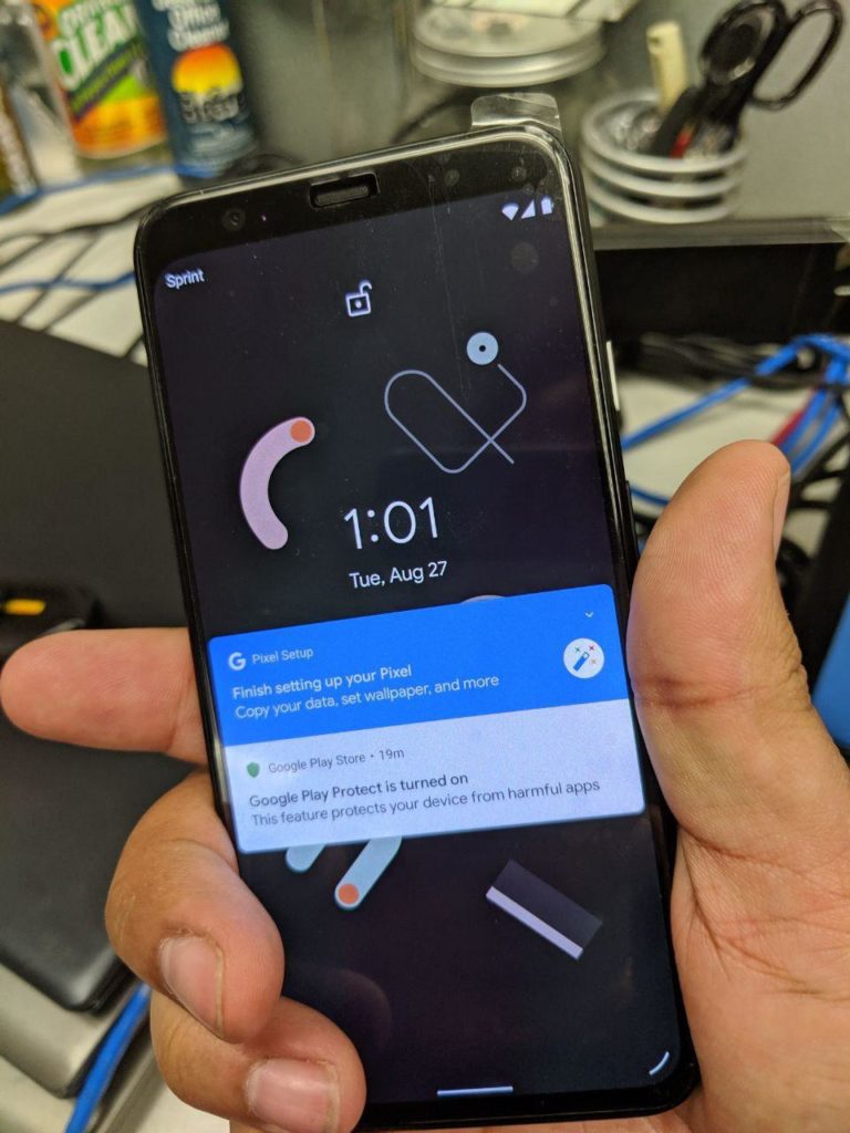 Google Pixel 4 leaked pictures give us a clear view of the front and ...