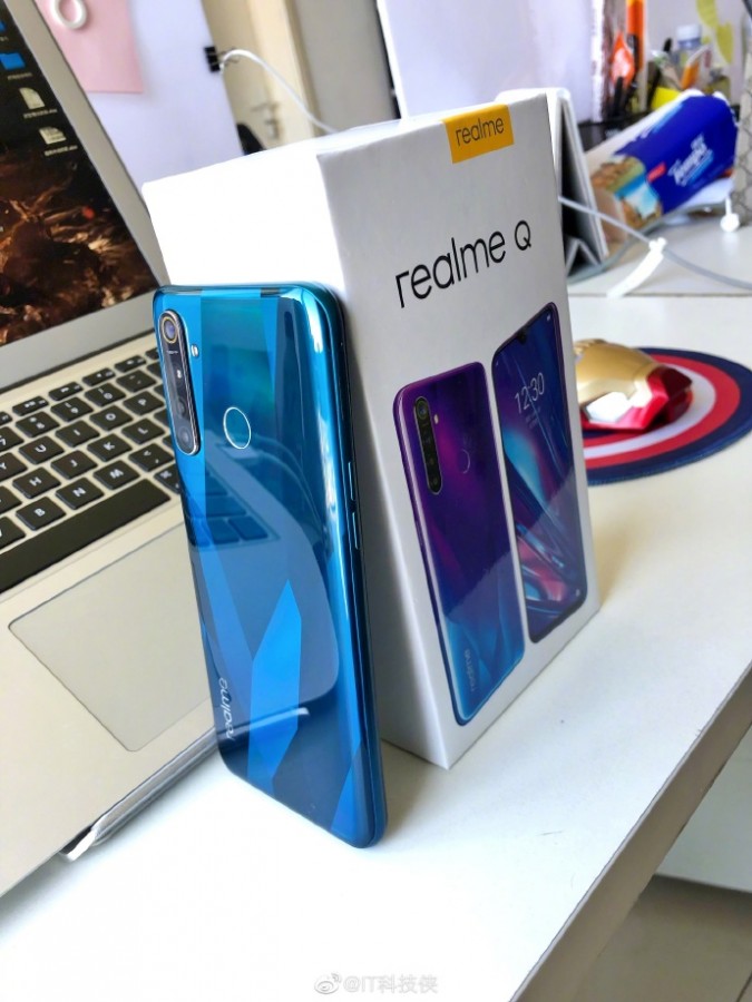 Realme Q teaser and hands-on pictures affirm it is the Realme 5 Pro ...