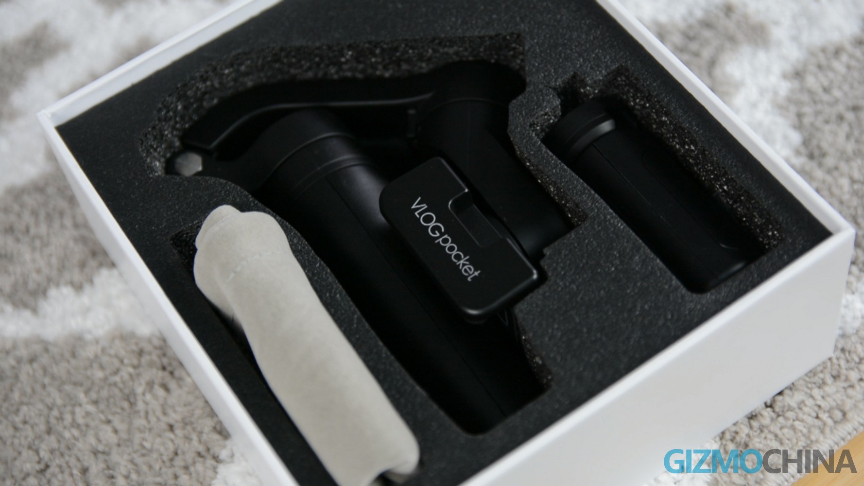 FeiyuTech VLOG Pocket Foldable Gimbal Review - Gizmochina