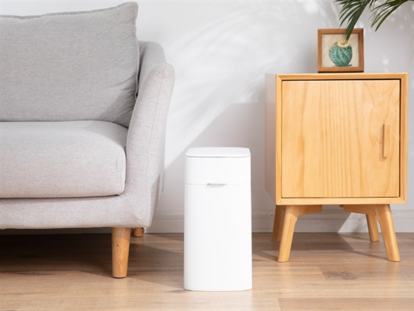 Xiaomi's crowdfunded Smart Garbage Bin opens automatically and seals ...