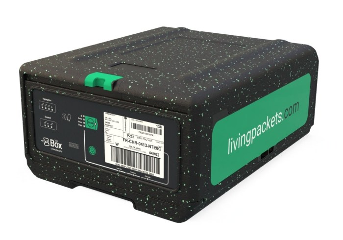 This Reusable box with an E Ink label may soon replace cardboard ones ...