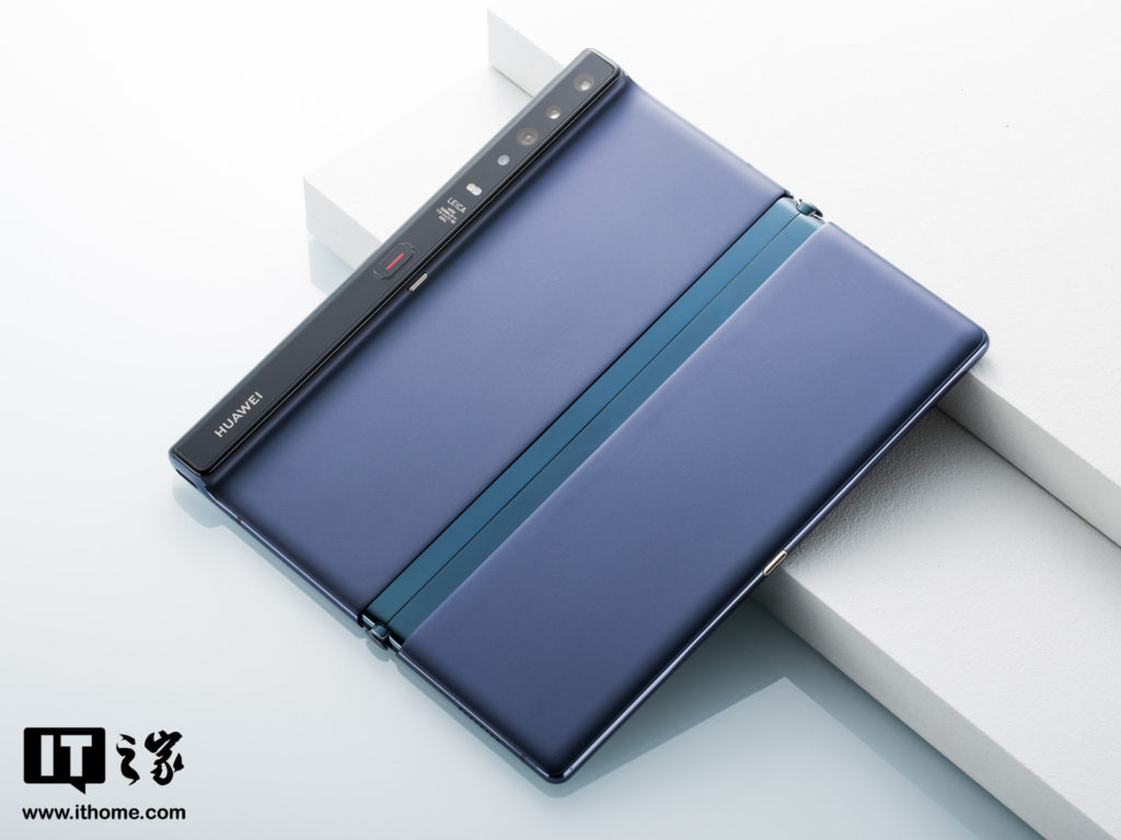 Huawei Mate Xs unboxing pictures shows unique retail box and handset in ...