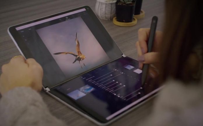 Here's a look at a prototype of the unreleased Microsoft Surface Neo ...