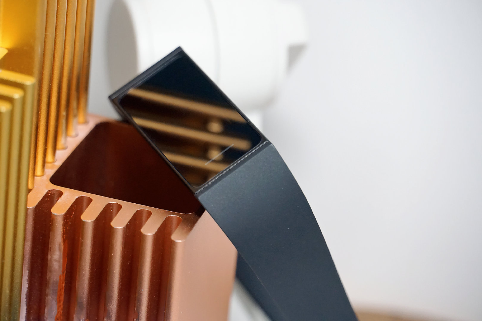 Xiaomi's Redmi Band unboxing and hands-on pictures - Gizmochina