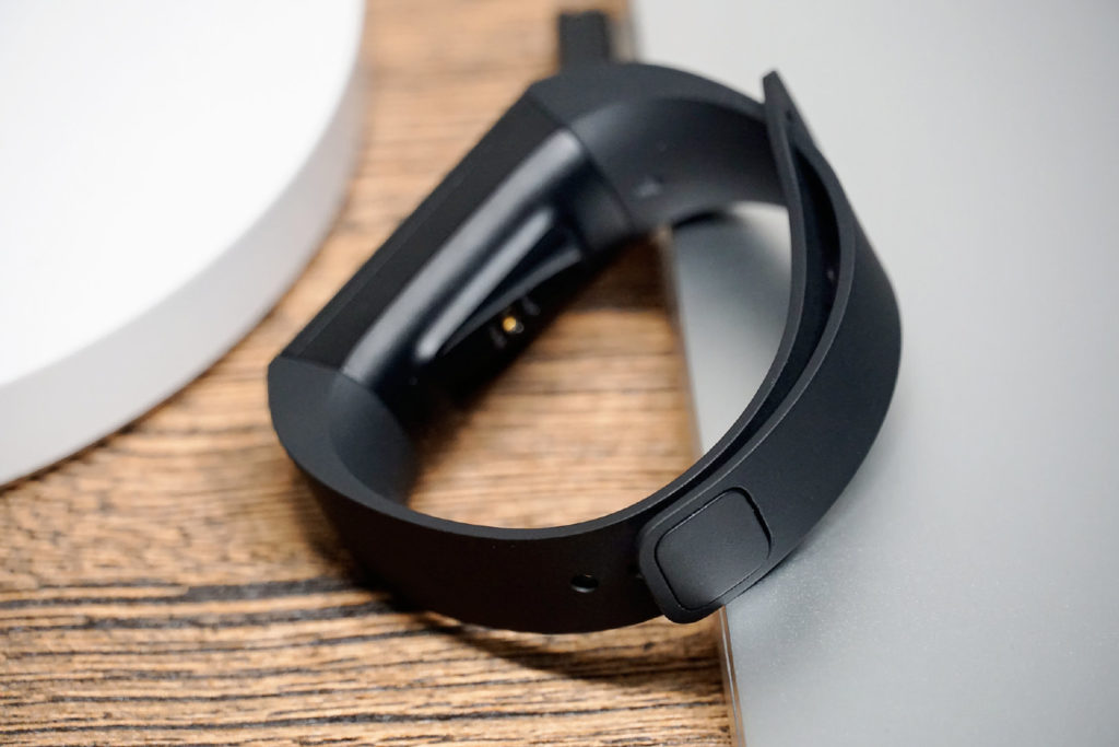 Xiaomi's Redmi Band unboxing and hands-on pictures - Gizmochina