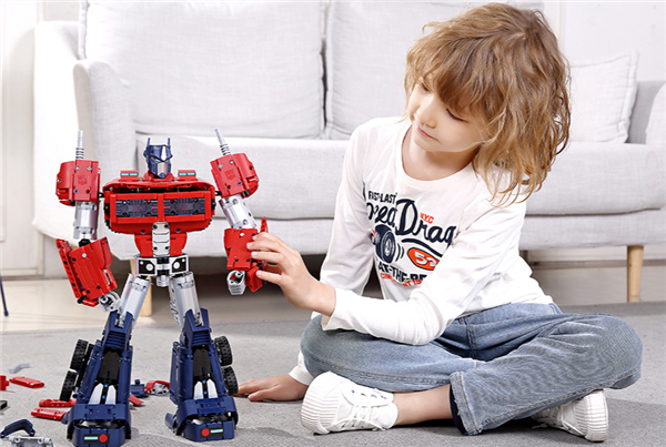 Xiaomi officially launches Hasbro's Optimus Prime Transformer toy ...