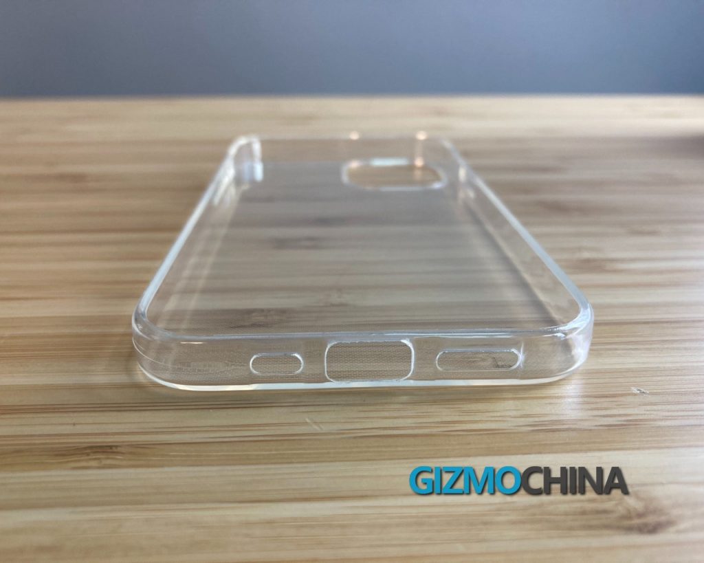 Exclusive: Here are the iPhone 12 real protective cases in three sizes ...