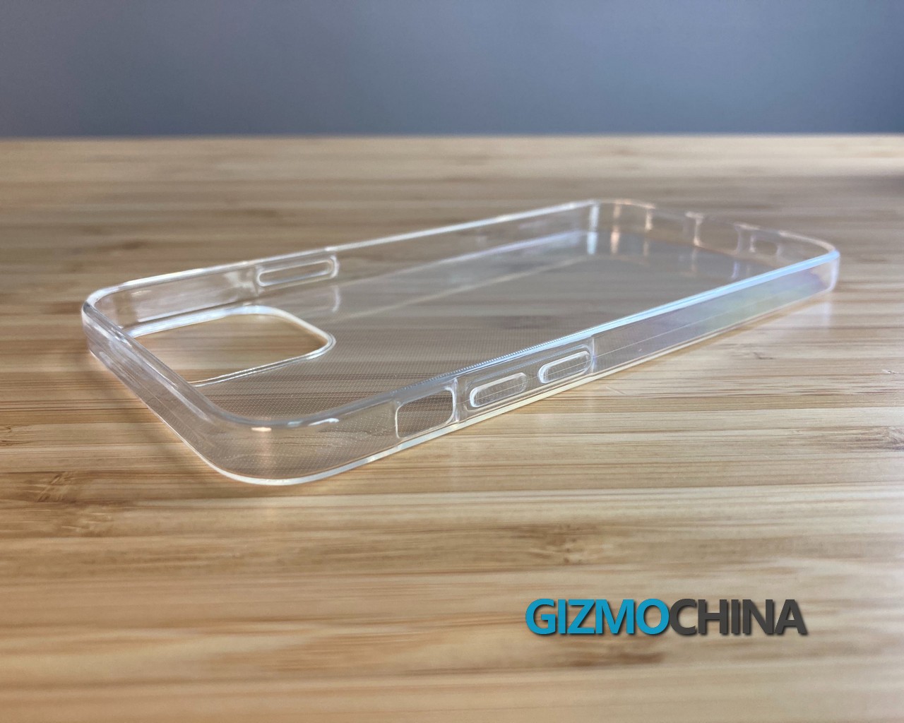 Exclusive: Here are the iPhone 12 real protective cases in three sizes ...