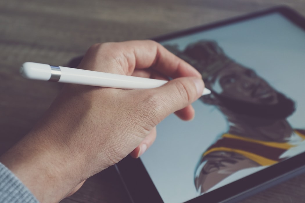 Next-generation Apple Pencil could sense colors in real life, suggests ...