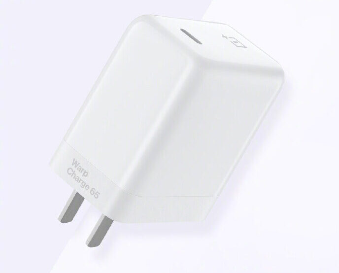 Pete Lau gives us an early look at the Warp Charge 65 power brick ...