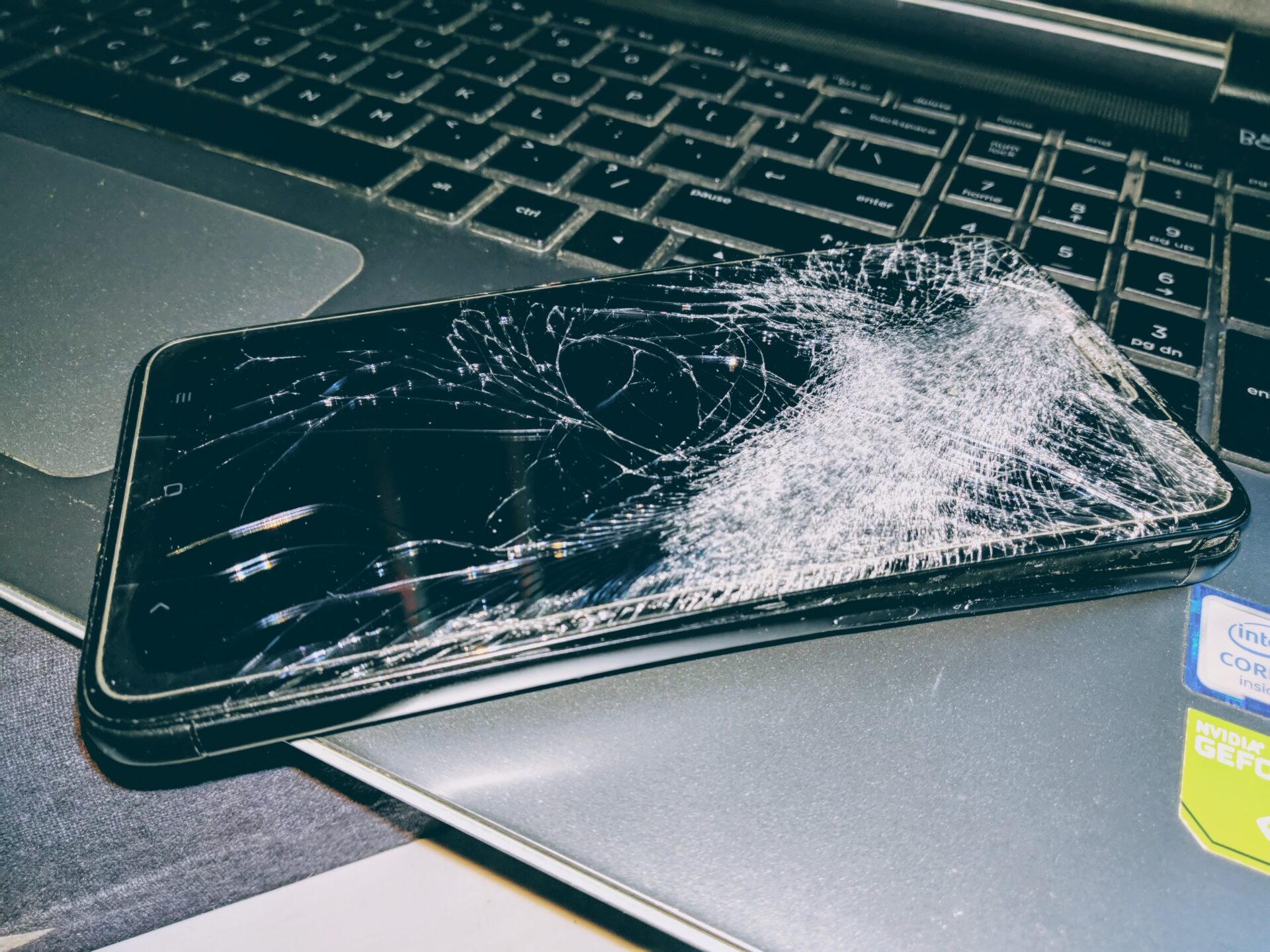 Diamond-like carbon coatings will make your smartphone display glass ...