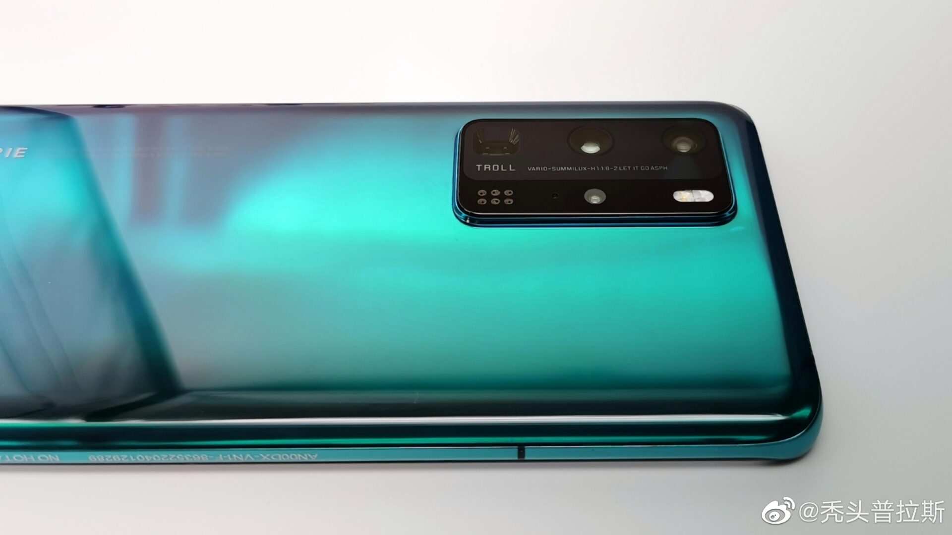 Photos show an unreleased Aurora Green Huawei P40 Pro prototype ...
