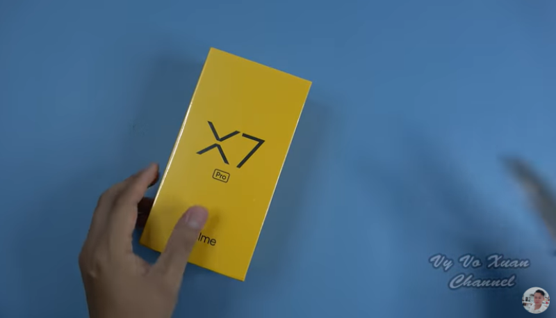 realme X7, X7 Pro India retail box designs teased; Confirmed to carry ...