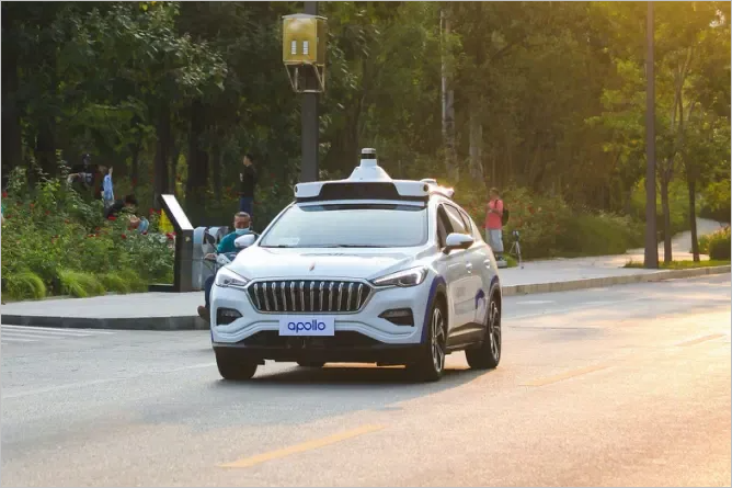Baidu rolls out paid driverless taxi service, AutoX completes 100 days ...
