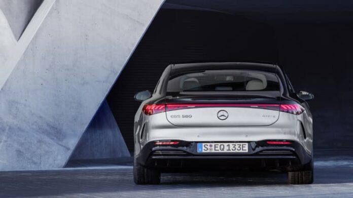Mercedes-Benz plans to go all-electric by 2030: teases the VISION EQXX ...