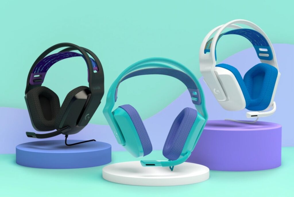 Logitech's new gaming headset has wires but adds color to your life ...
