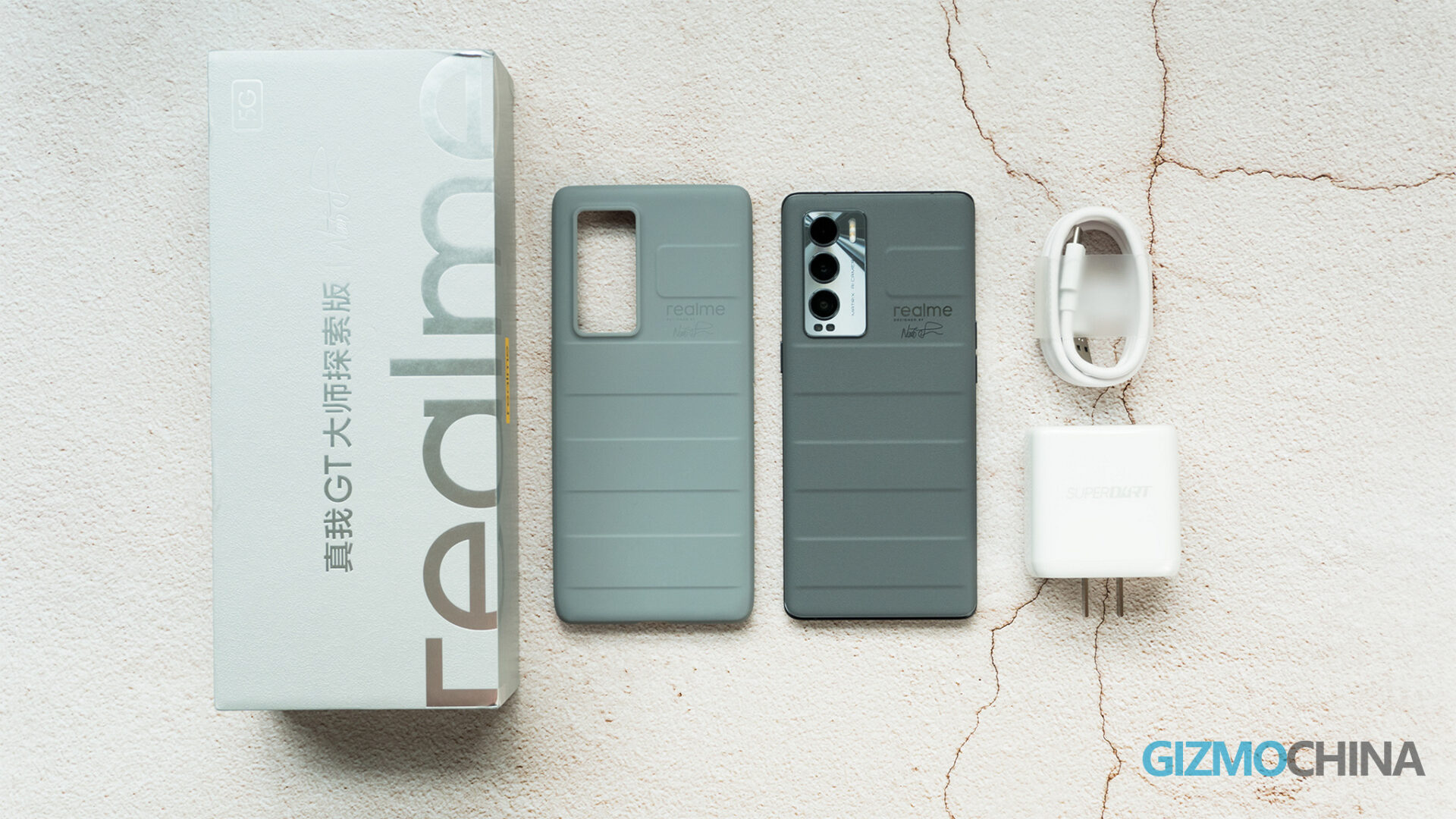 Realme GT Master Explorer Edition Hands-on: A Match for your Suitcase ...