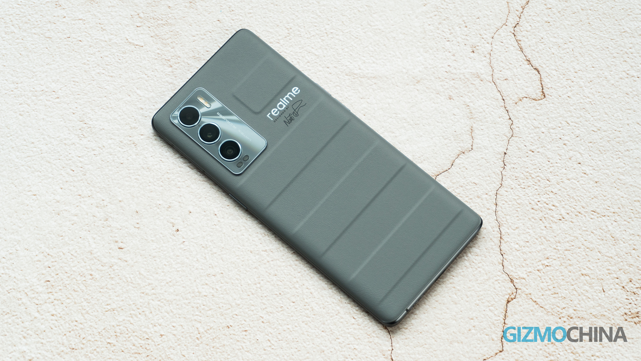 realme GT Master Explorer Edition gets Android 12-based realme UI 3.0 ...