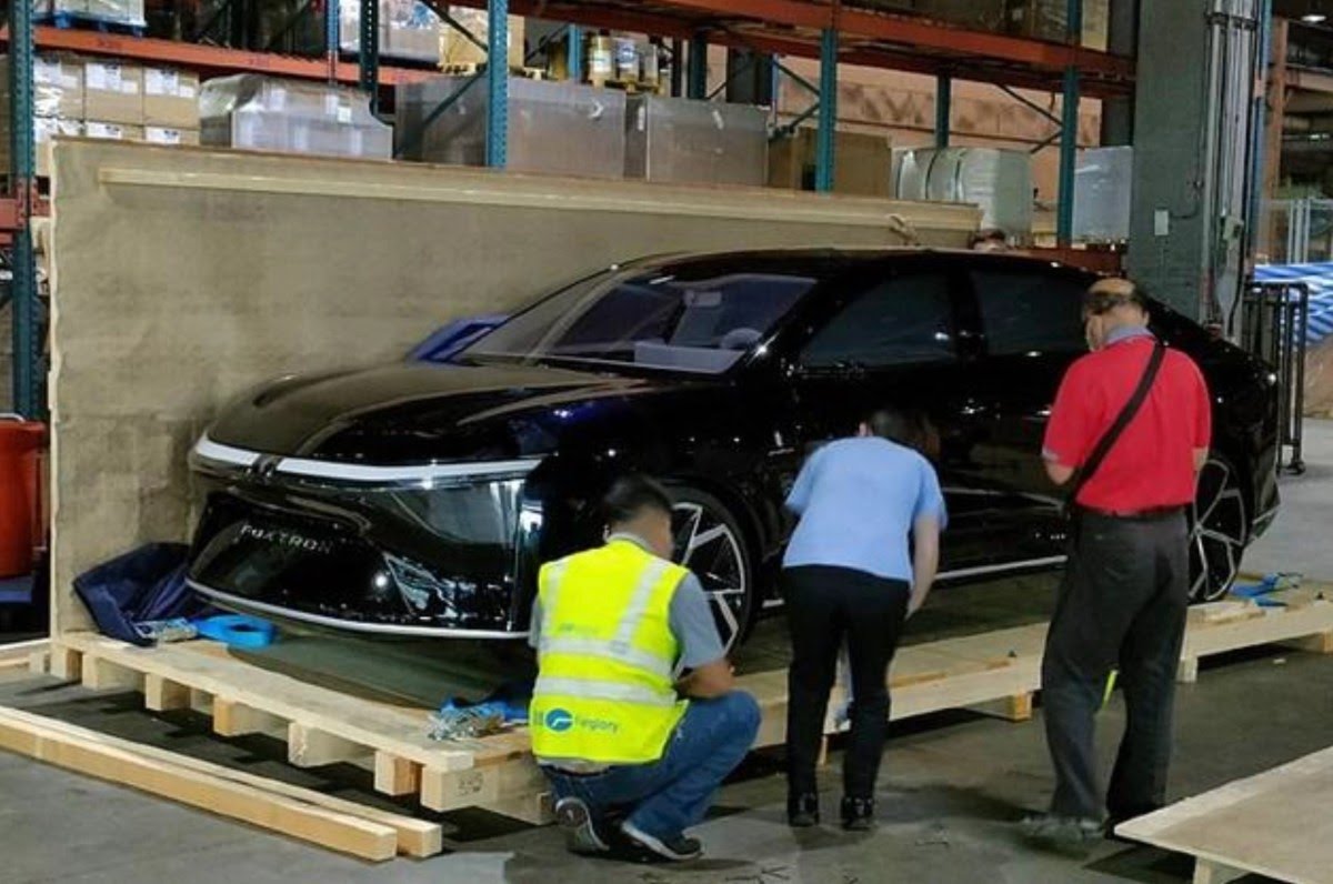 Foxconn plans on building EV factories in India & Europe by 2024 ...