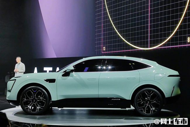 AVATR E11 unveiled with a range of 700 kms, goes 0-100 in less than 4 ...