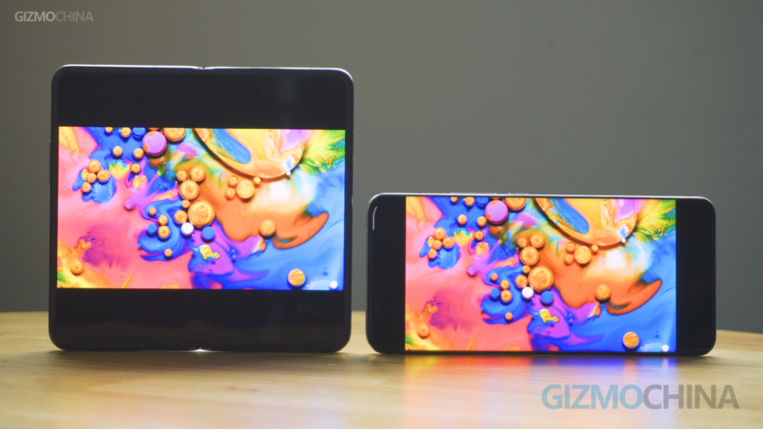 OPPO Find N Unboxing & First Impression: The Next Normal? - Gizmochina