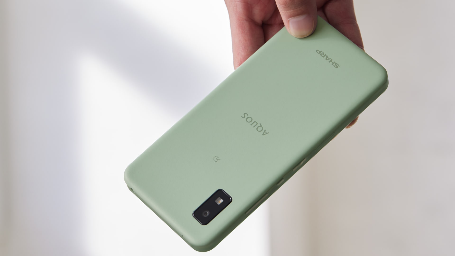 SHARP AQUOS wish is likely the best entry-level smartphone from a brand ...