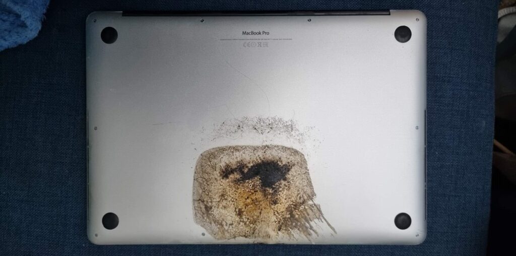 Apple MacBook Pro spontaneously bursts into flames, almost takes user's ...