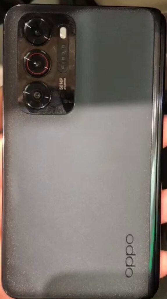 OPPO Find N foldable phone live images leaked for the first time