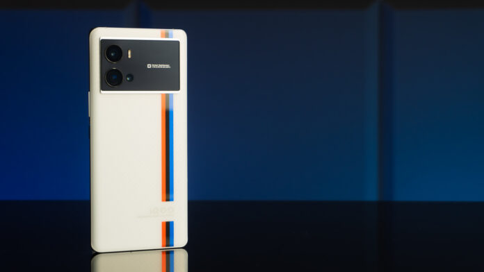 iQOO 9 Pro Review: Excellent first impression but fails to shine as a ...